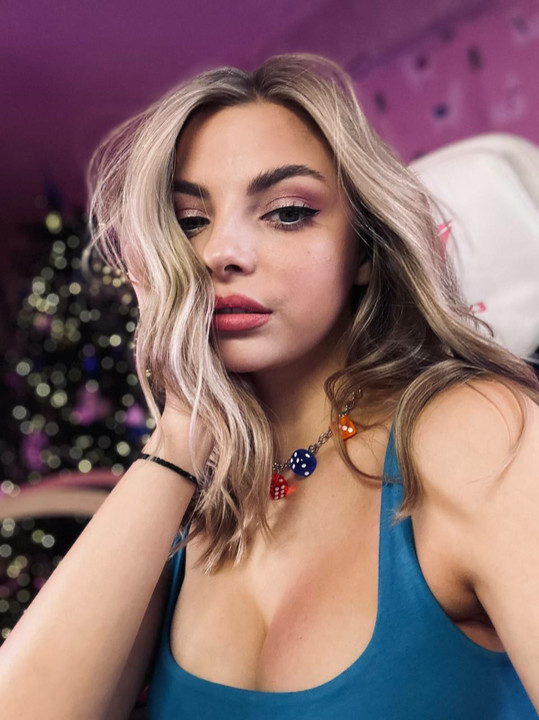 Busya18plus слитые 204 фото и видео без цензуры — YouTik